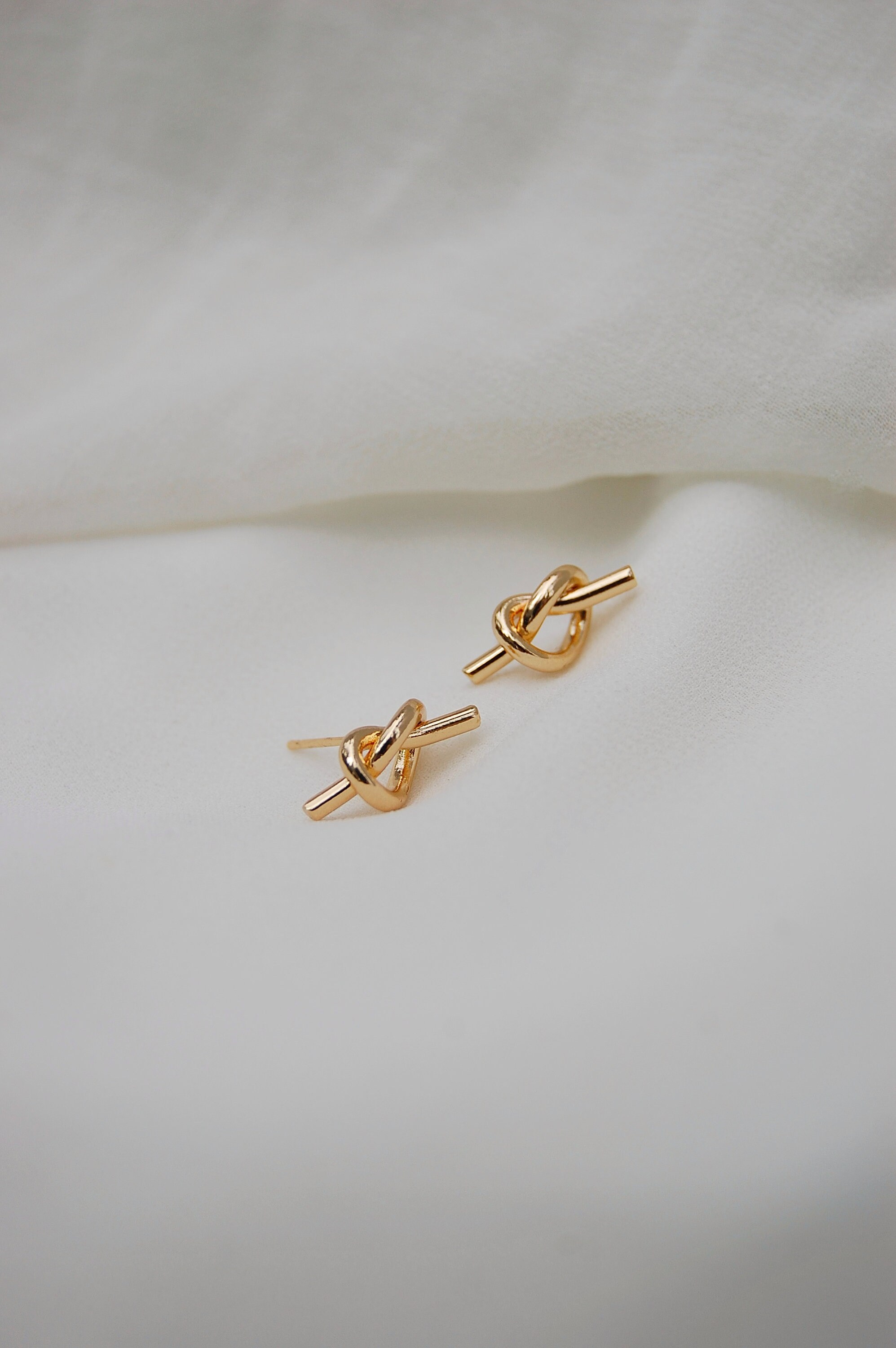 Clip on Stud Earrings Gold Knot Earrings Knot Stud Earrings - Etsy