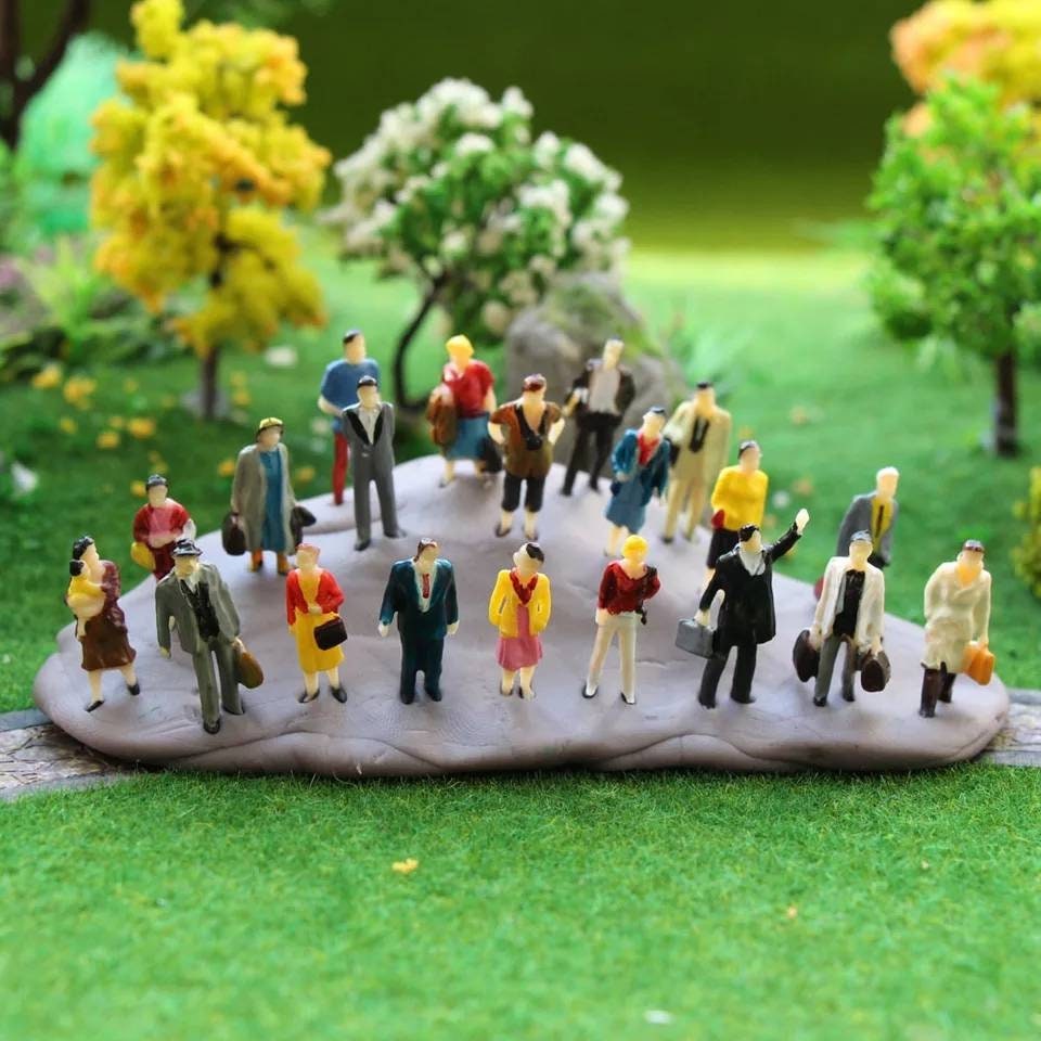 PEOPLE Miniature Little 1:87 40pc Humans ALL STANDING Airport - Etsy UK