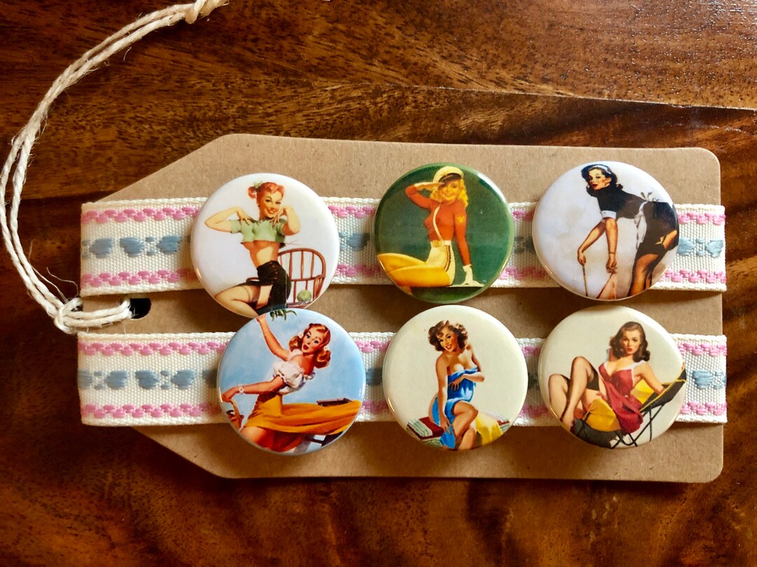 Vintage Pin up Girls - Button Pin Badge Set - Etsy