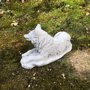 Concrete Wolf Statue, Cement Wolf, Garden Decor, Laying Wolf Figure ...