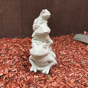 Frog Statue, Concrete Frogs Figure, Cement Statue of Frogs, Garden ...