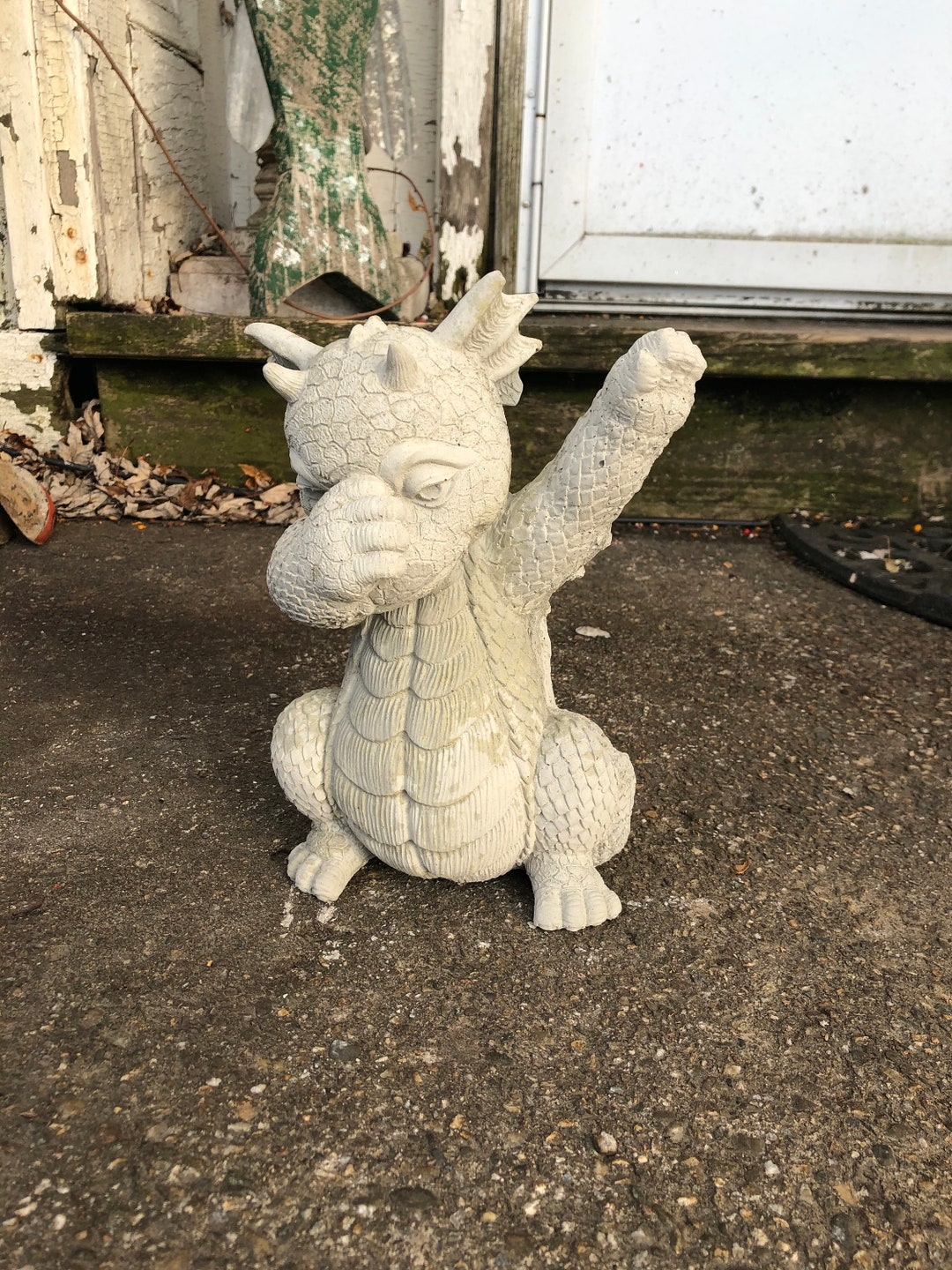 Cement Dragon Statue, Dabbing Dragon Statue, Concrete Dragon, Fantasy ...