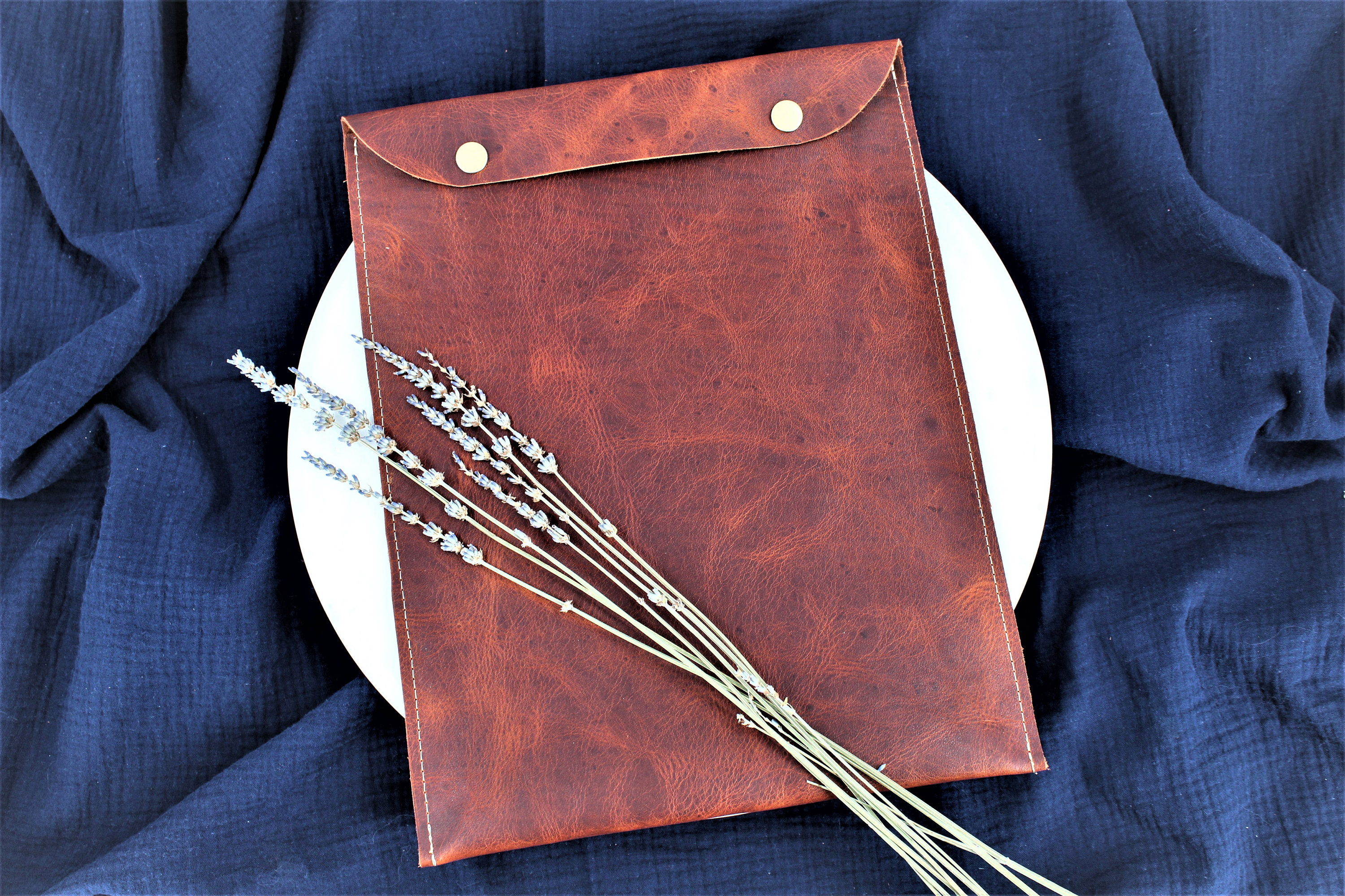 Personalized Leather Document Holder Leather Folder Engraved - Etsy Personalized Leather Document Holder Leather Folder Engraved - Etsy