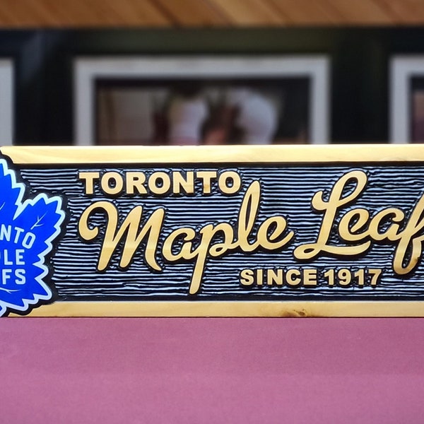 Maple Leaf Sign - Etsy