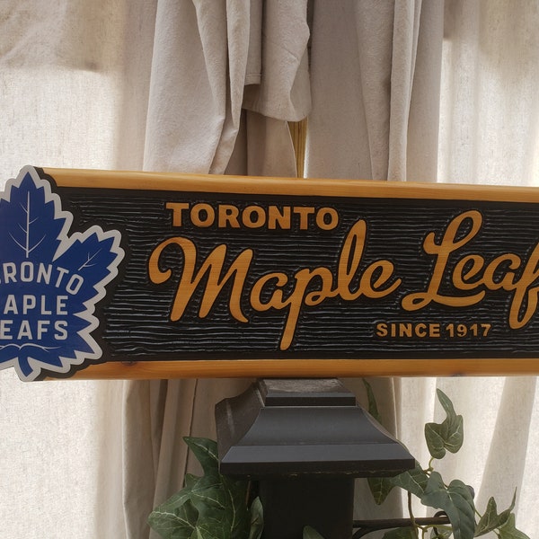 Maple Leaf Sign - Etsy