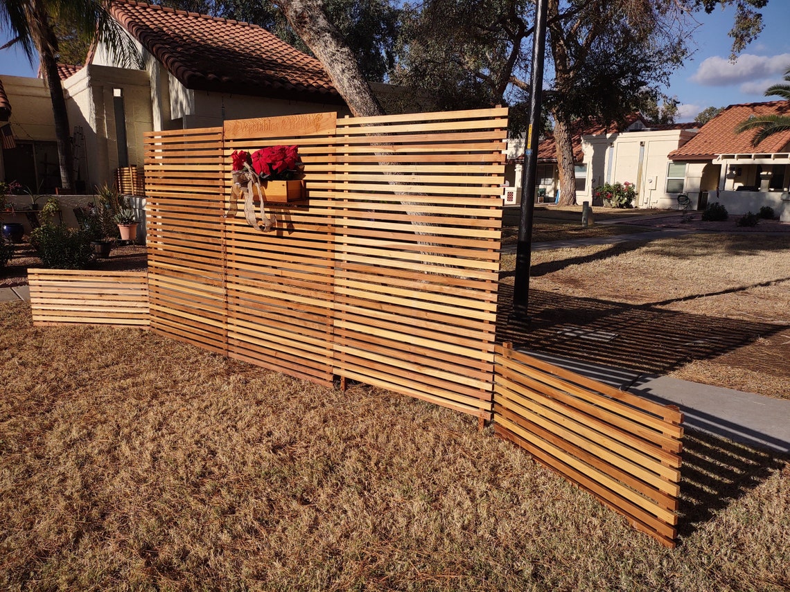 Outdoor Modern Redwood Privacy Panel, Horizontal Slatted Screen ...