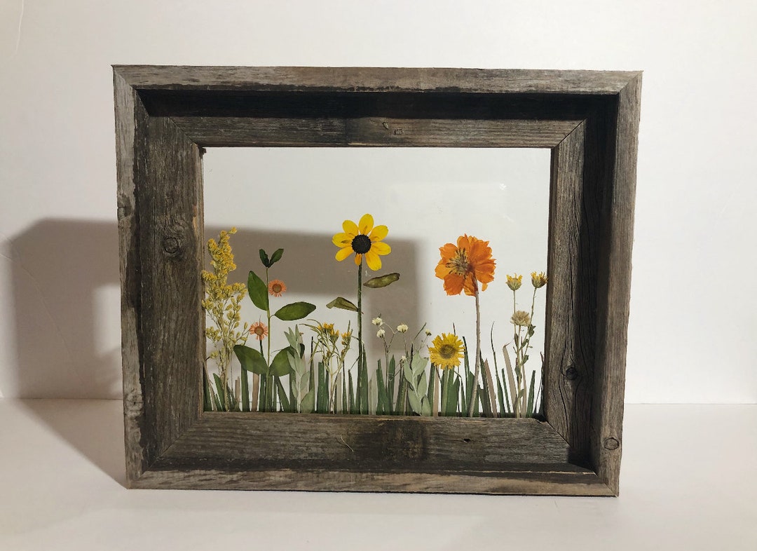 Real Pressed Flower in a Wood Floating Frame - Etsy