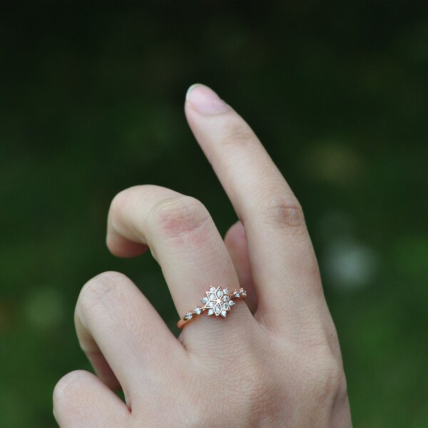 Snowflake Ring - Etsy UK