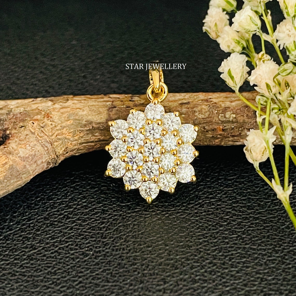 14K Gold CVD Diamond Cluster Pendant: Prong Set Clover - Etsy
