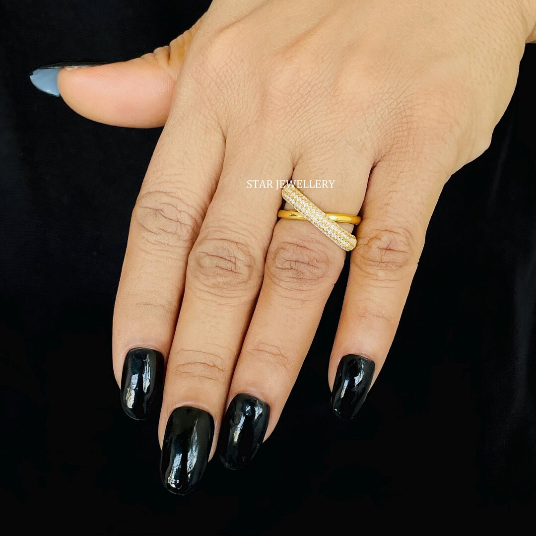 14K Solid Gold Diamond Crossover Ring: Twisted Wedding Band - Etsy