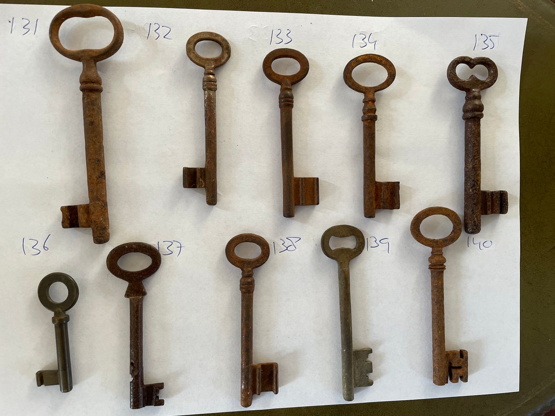 70 Different Antique Skeleton Keys From Spain and Portugal 5 to 13 Cm 2 ...