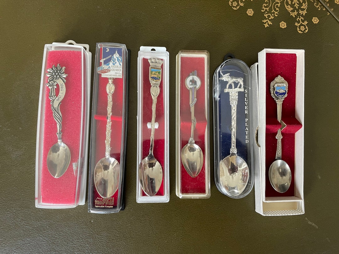 6 Different Souvenir Teaspoons From Various Countries. in Boxes ...