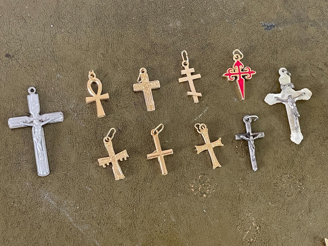 Silver Plated / Gold Plated Crucifix Crosses Various Types See Text ...