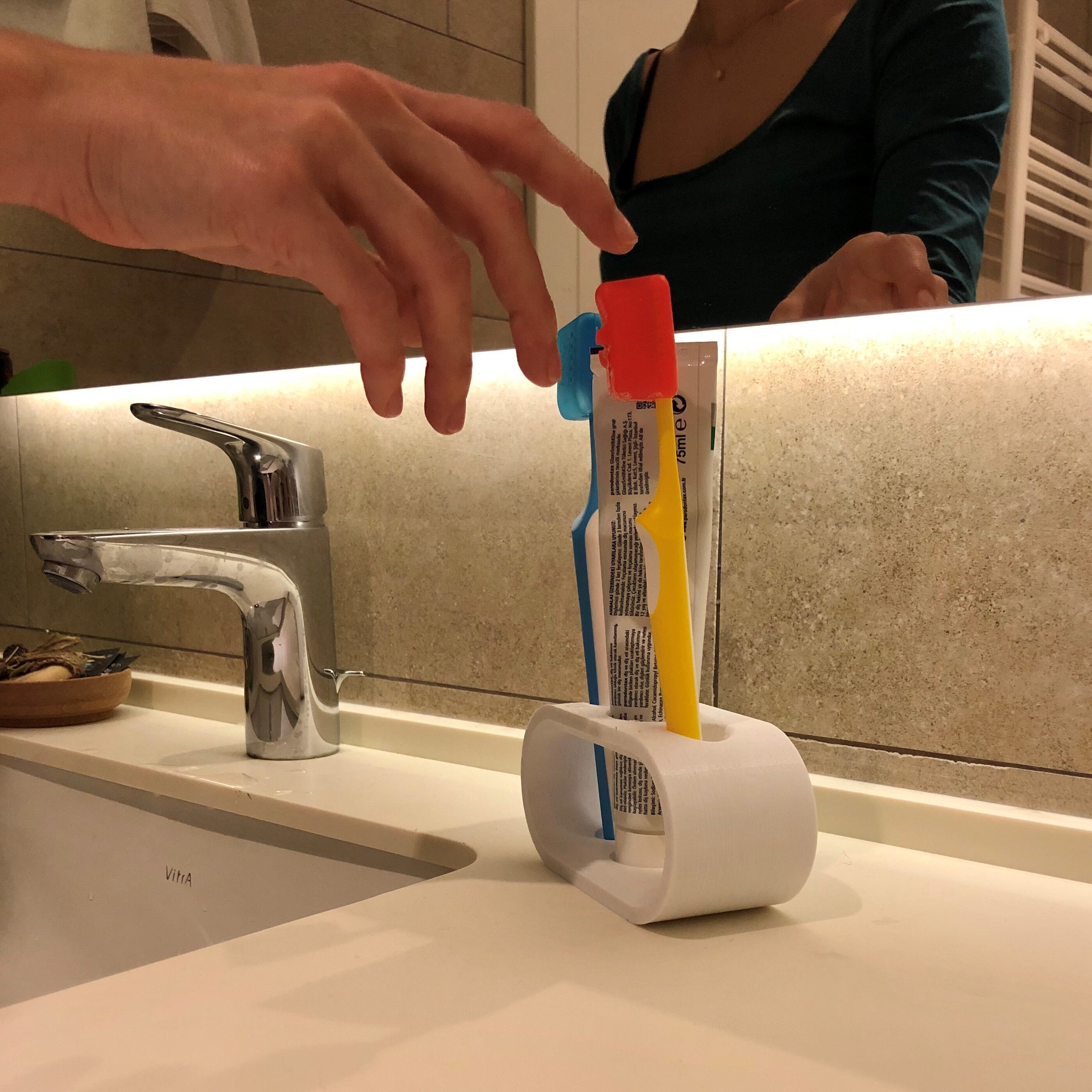 Customizable Toothbrush Toothpaste Holder, 3D Printed Toothbrush Holder ...