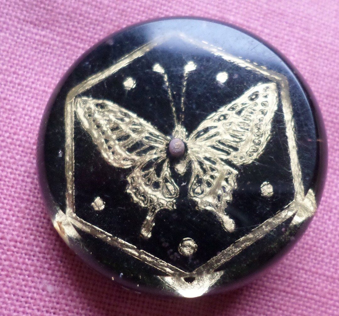 Vintage Lucite Button Featuring Gold Coloured Butterfly Has Black Base ...