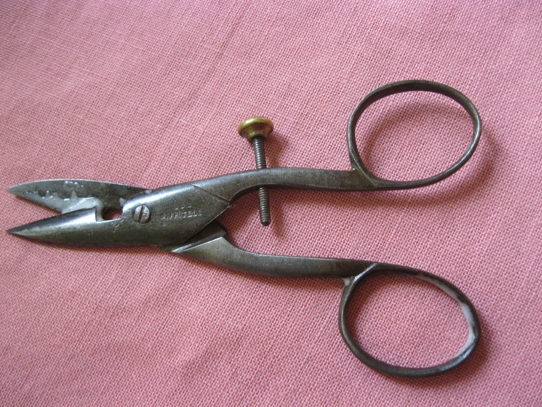 Antique Whiteley Buttonhole Scissors 332 3.3/4 in Length - Etsy