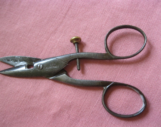 Antique Whiteley Buttonhole Scissors 332 3.3/4 in Length Has Old Patina ...