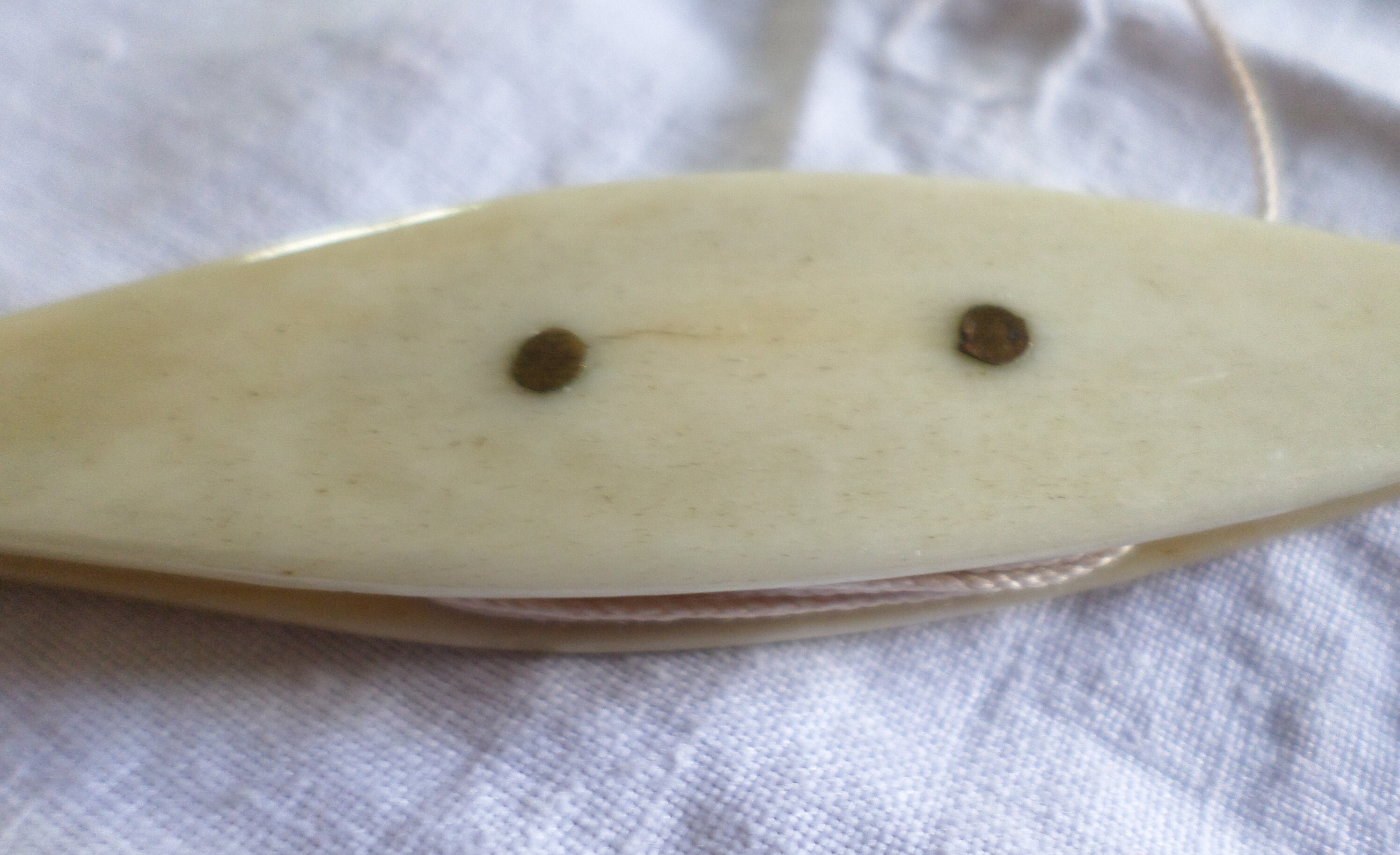 Vintage bone tatting shuttle 2.7/8 in length held - Etsy 日本