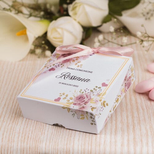 Custom Sliding Confetti Box With Names and Flowers - Etsy