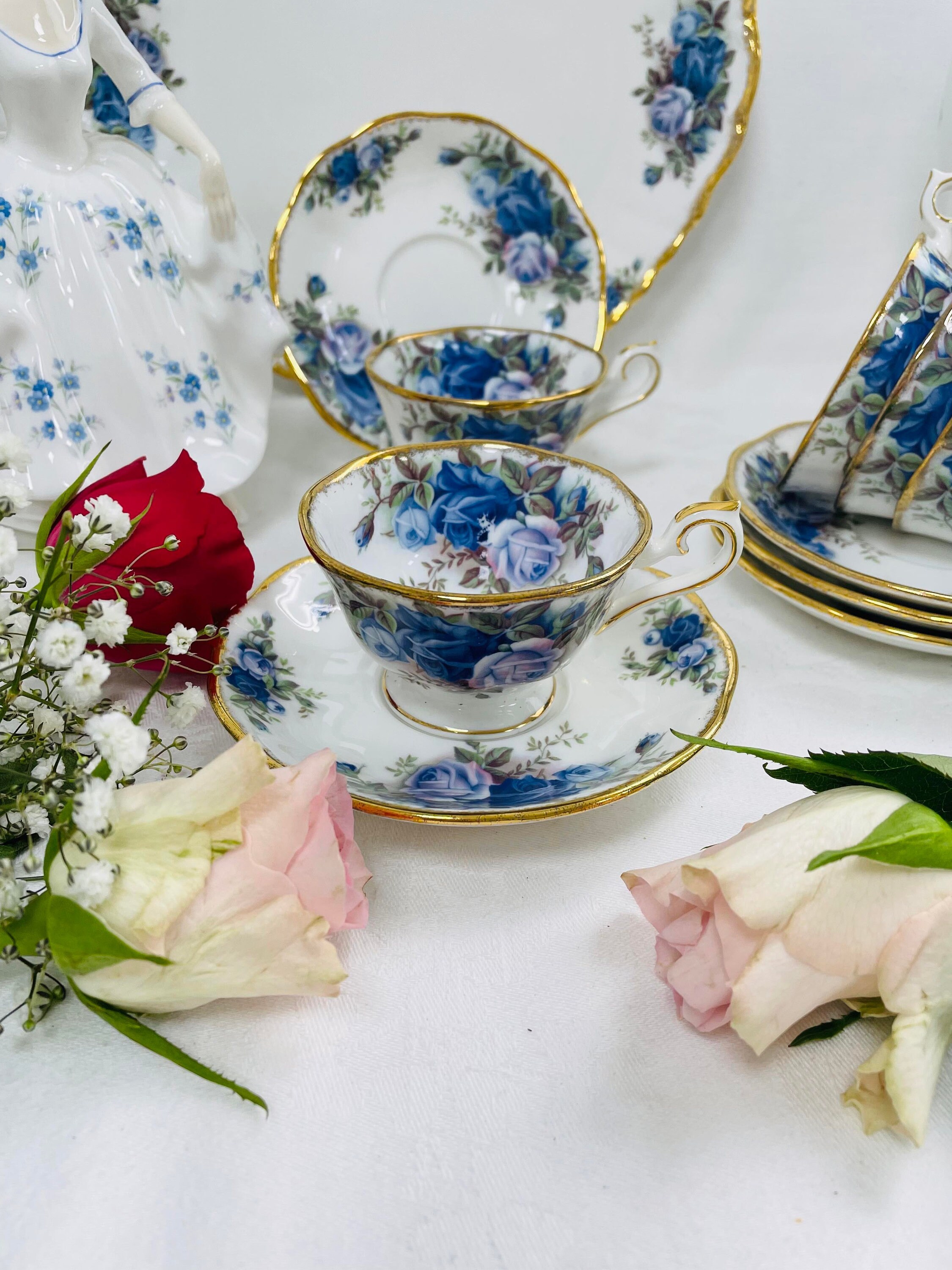 Royal Albert Moonlight Rose