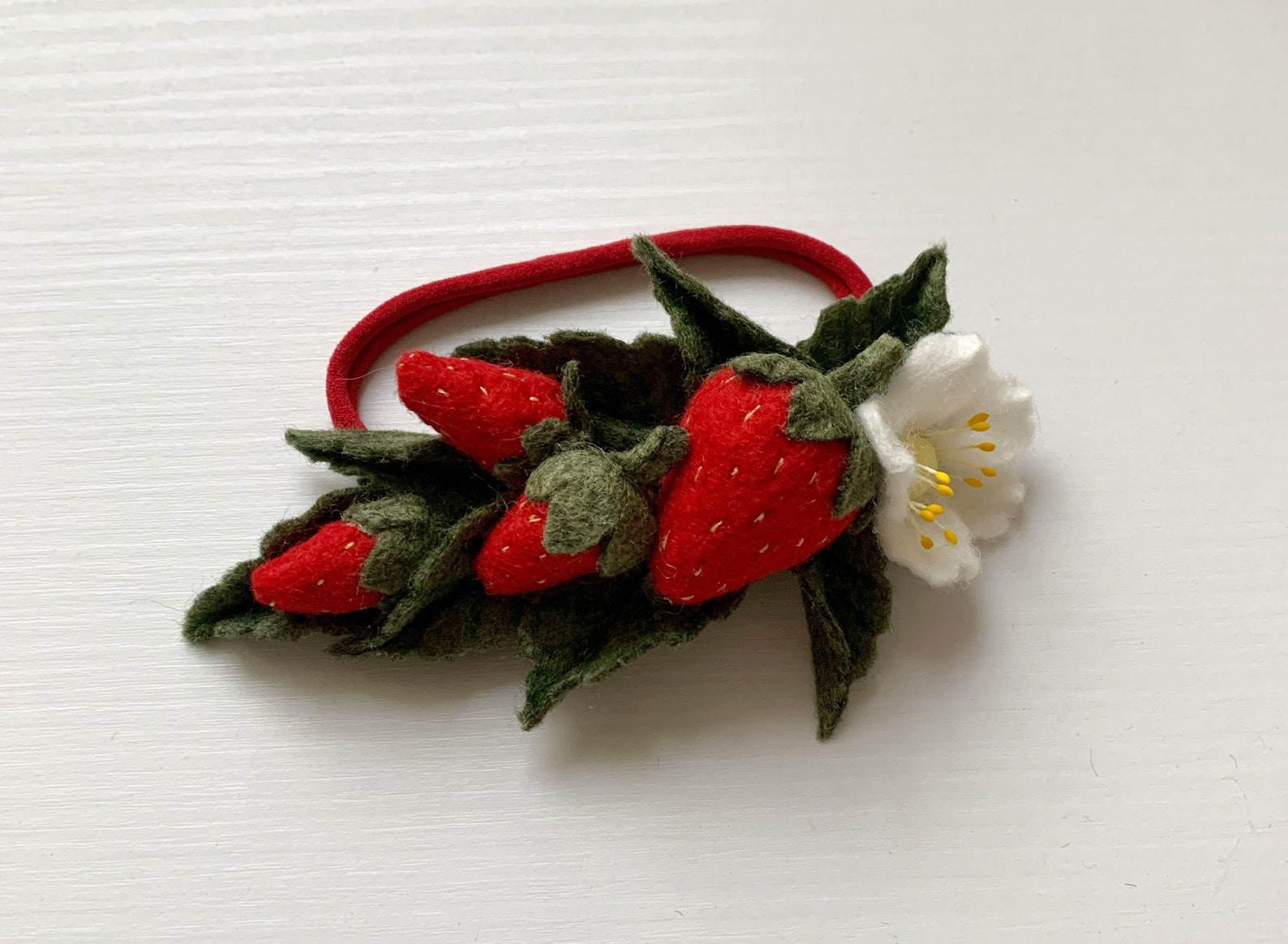 Felt Strawberry Hair Clip, French Barrette, Spring Accessory - Etsy