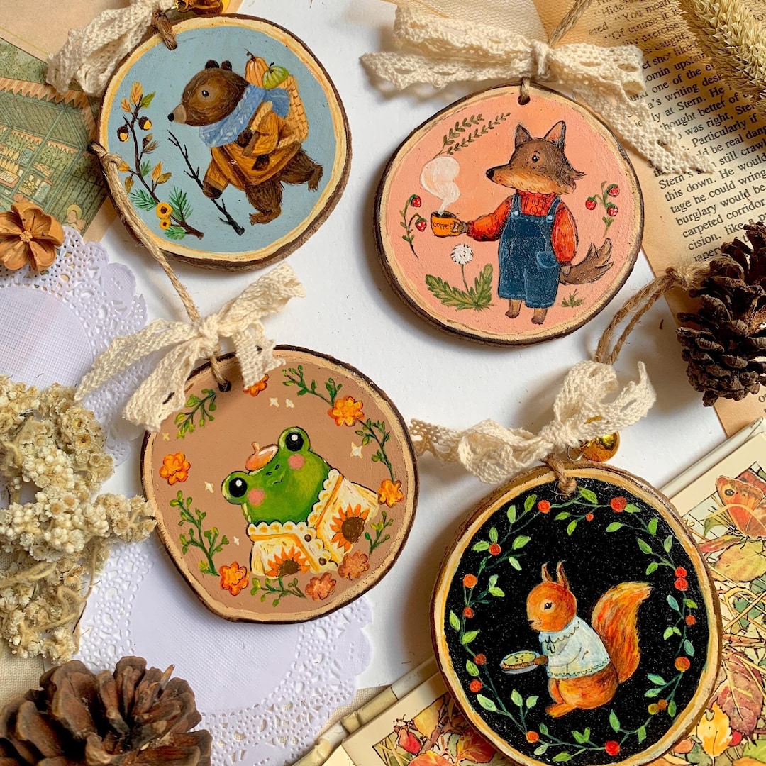 Hand-painted Animal Wood Slice Ornament – Enchanted Forest Decor - Etsy