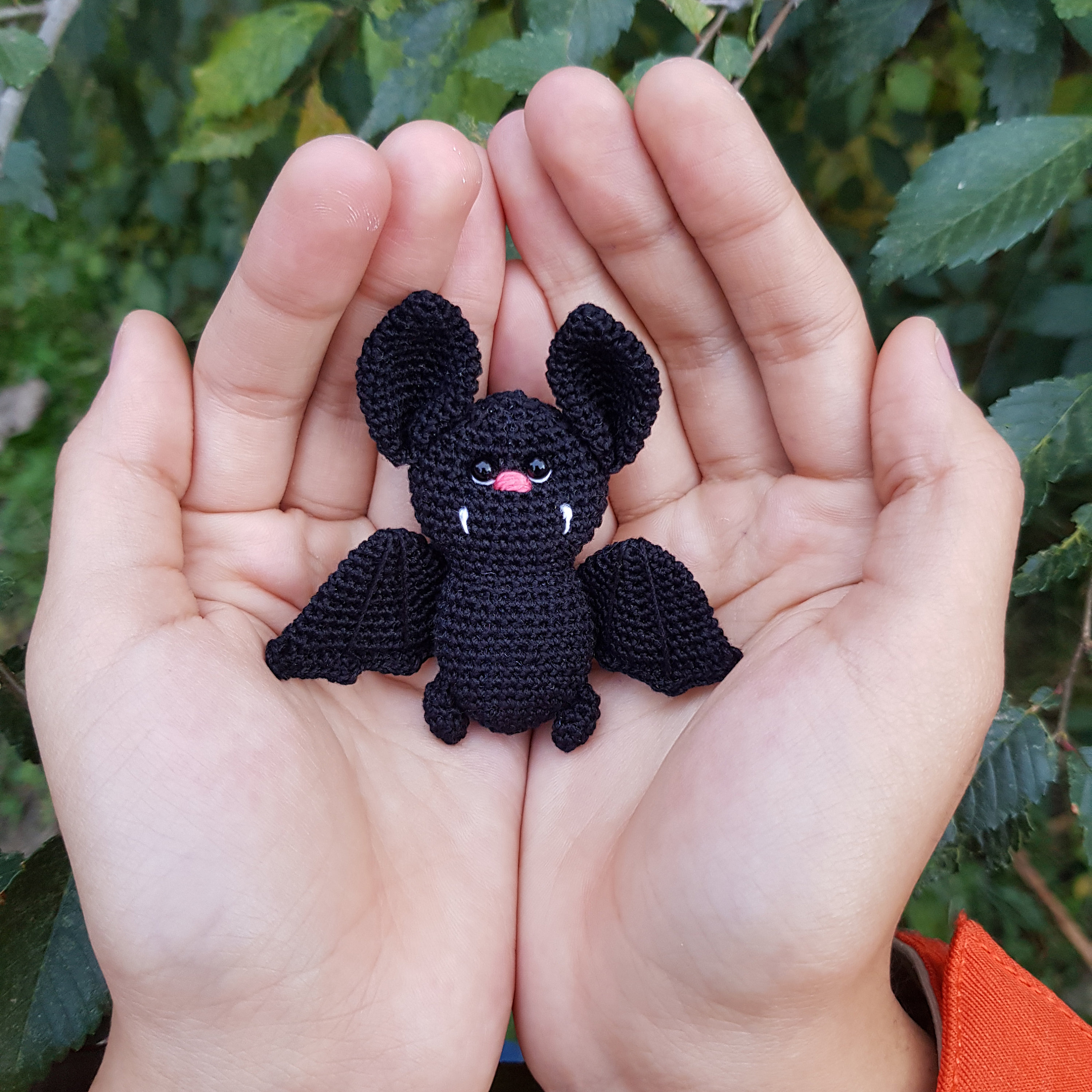 Tiny Crochet Pattern Dracula Bat Crocheted Halloween Pin | Etsy