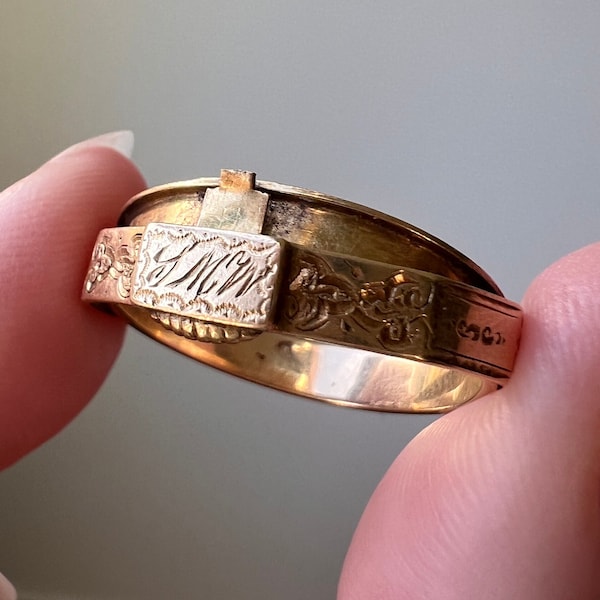 Secret Compartment Ring - Etsy