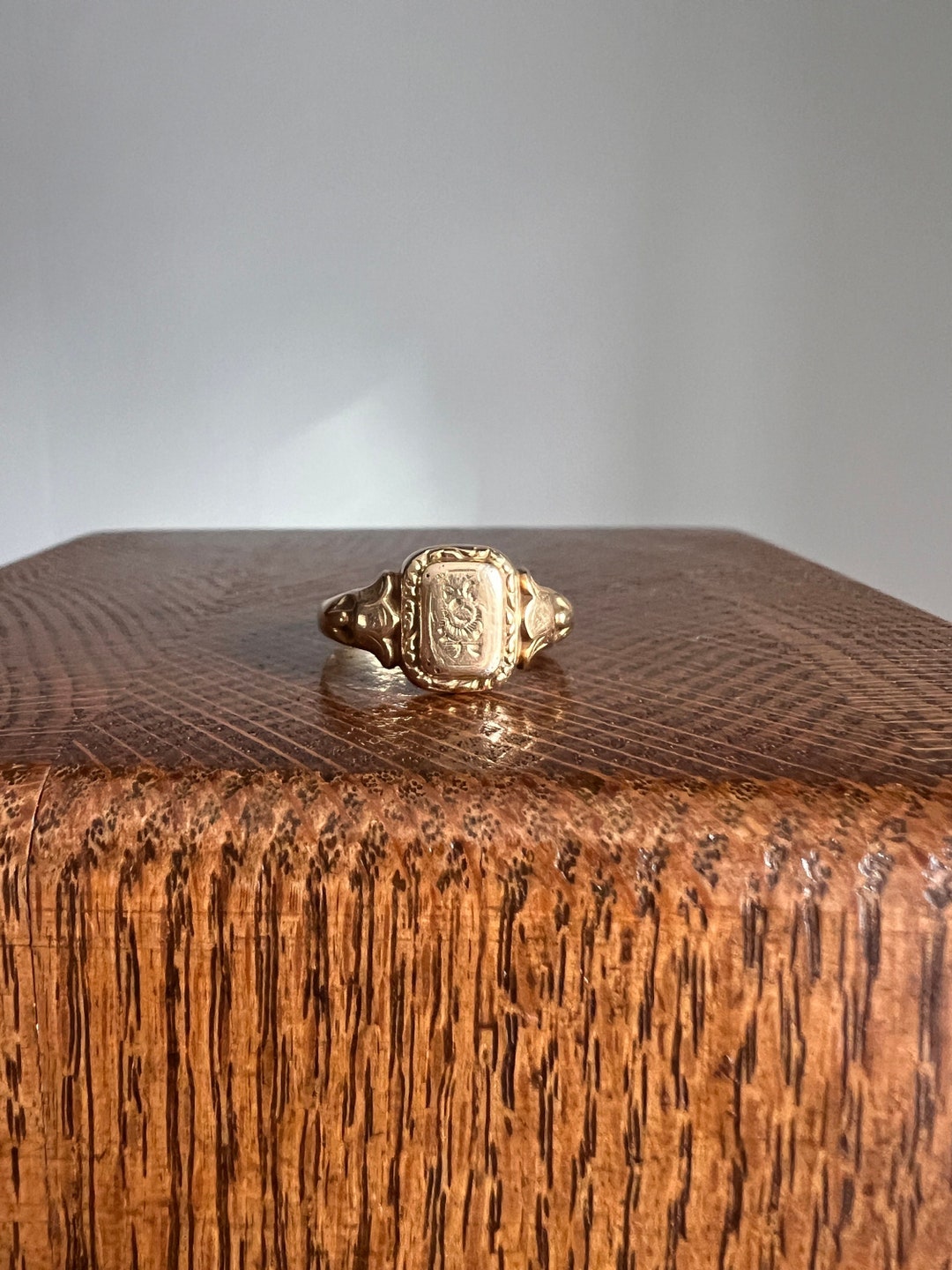 FLORAL Ornate Signet Ring French Antique Stacker 18k Gold Victorian ...
