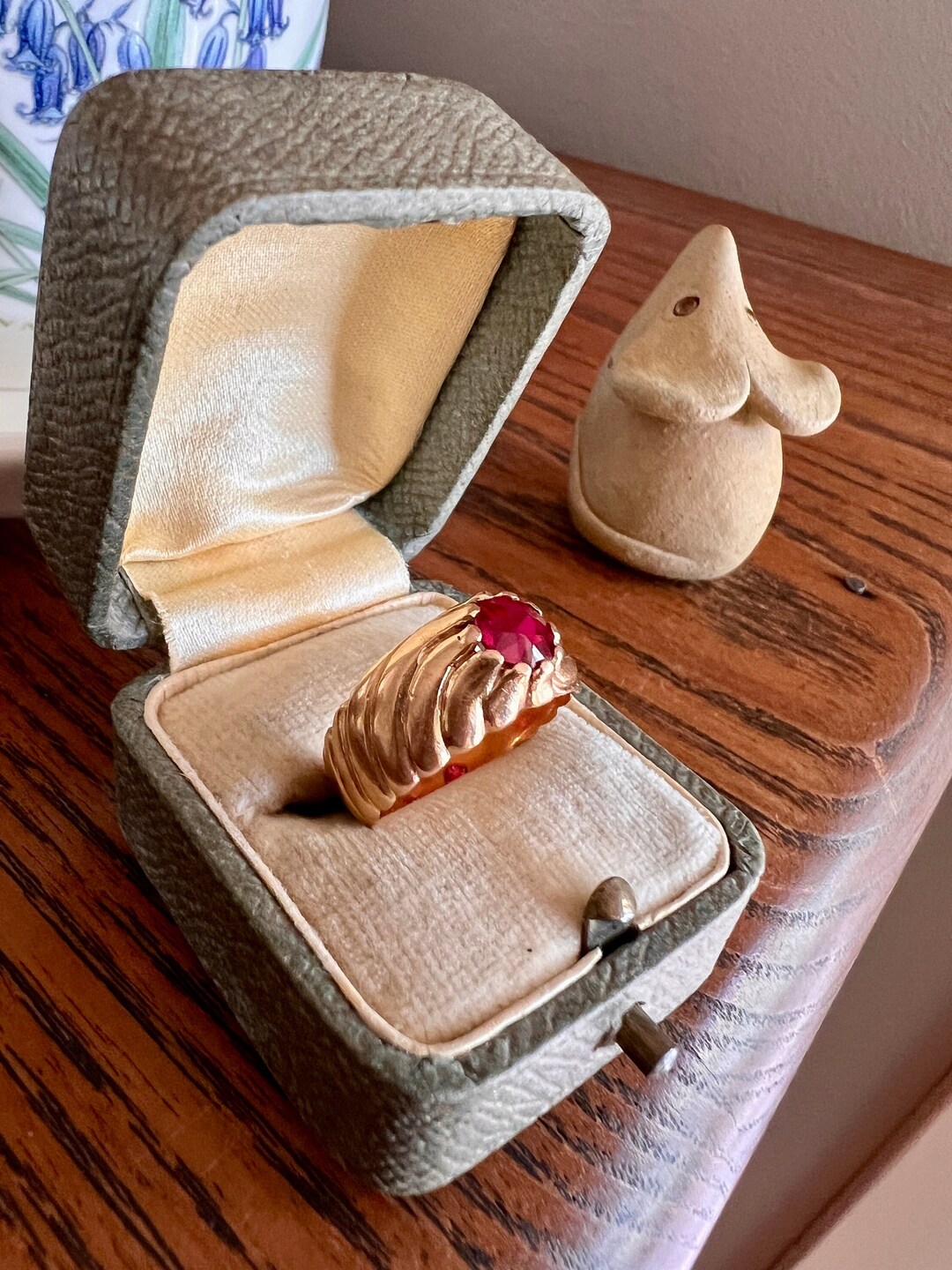 GADROON French Antique Pink Ruby Wide Band Ring 6.9g 18k Rose Gold Romantic Gift Glowing Ribbed ...