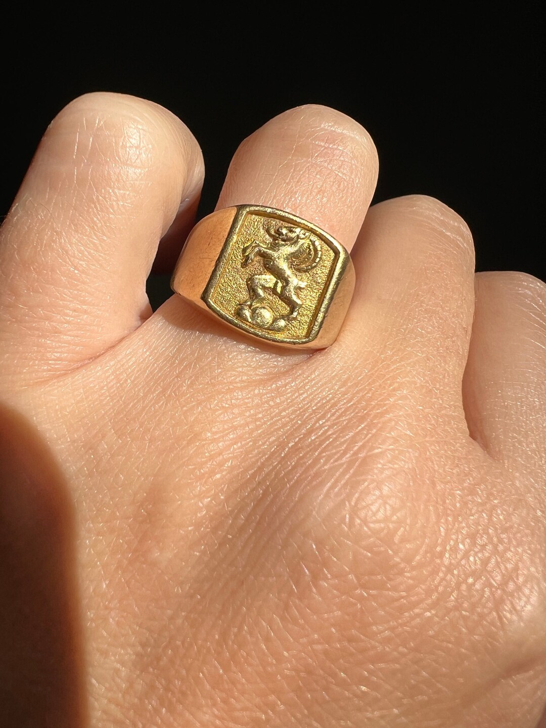 RAM Antique DATED Signet Ring Chunky 10.5g 18k Gold 1946 Figural Animal ...