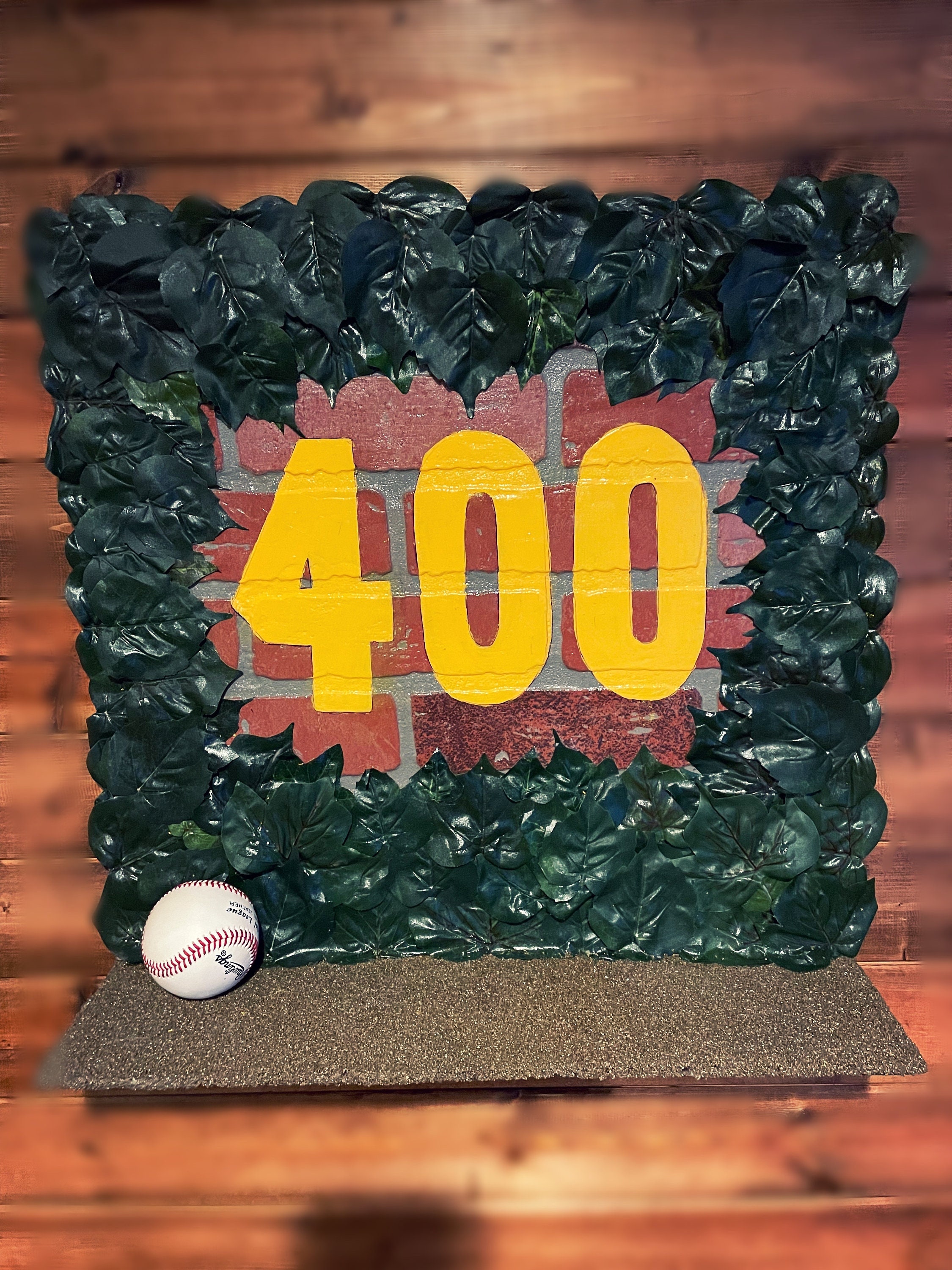 Wrigley Field Hanfmade Classic 400 Ivy Brick Display and Warning Track ...