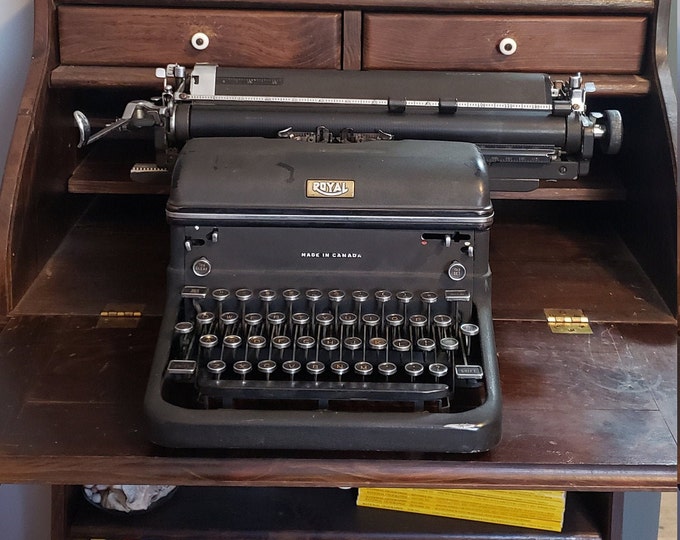 Antique Vintage Royal KMM Typewriter Vintage Gray Industrial Rustic ...