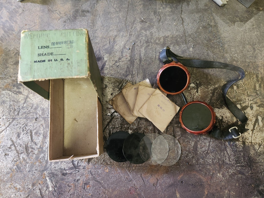 Vintage Welding and Cutting Round Eyecup Goggles W/ 5 Sets of Lenses ...