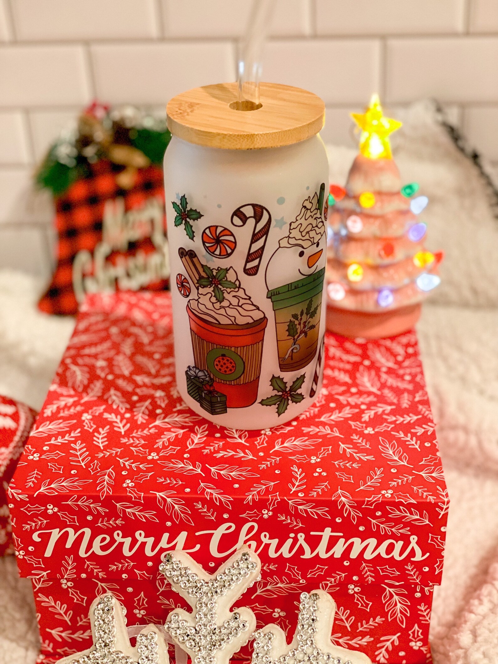 Christmas Beer Can Glass// 18 Oz Frosted Can Glass// Christmas Cup ...