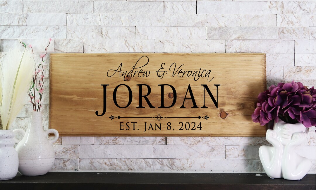 Customized Wood Sign With Family and Couple Names Wall Art Décor Wood ...