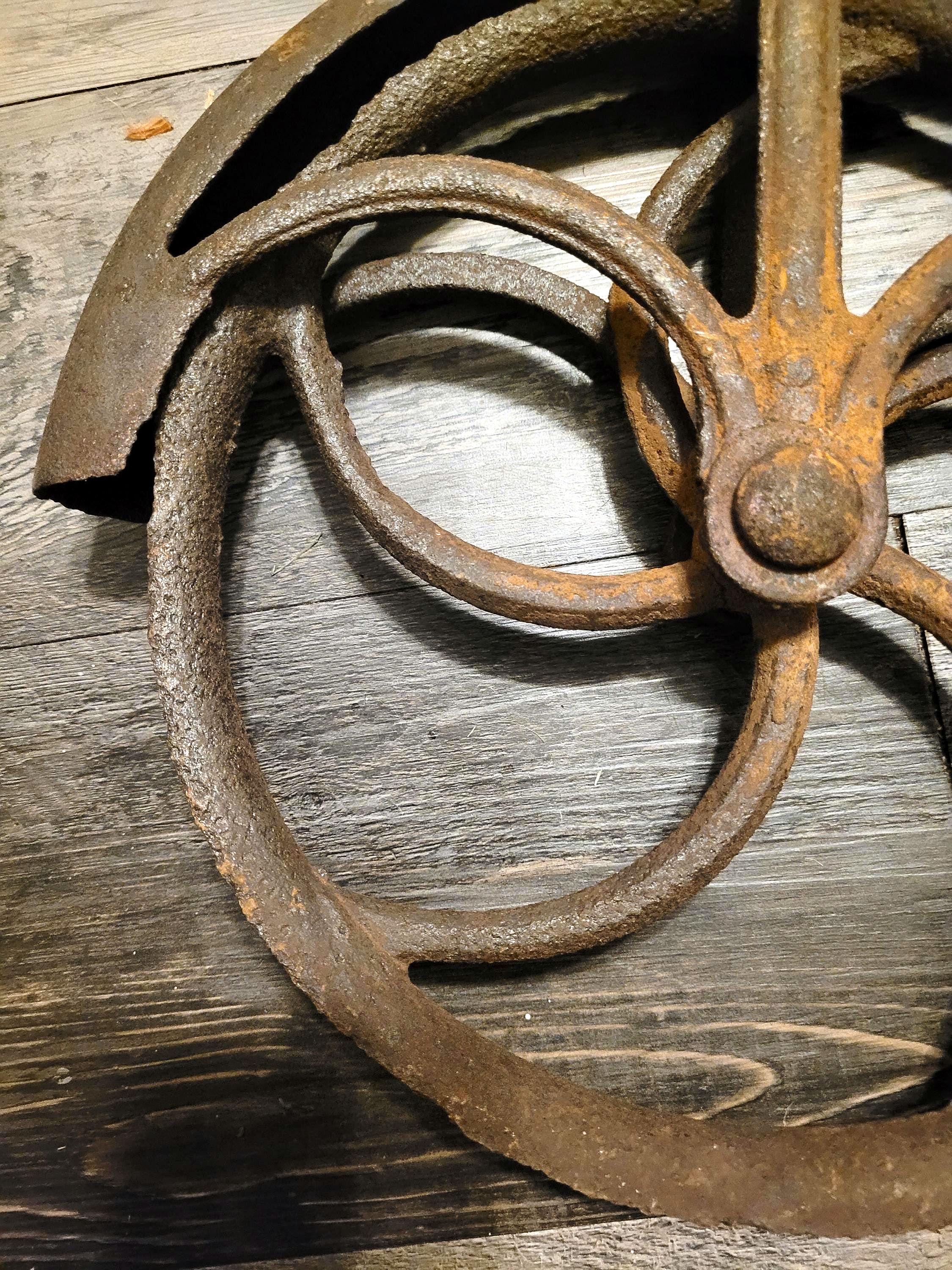 1800's Farm, Loft, Well Pulley With 10 Inch Wheel (see Pictures for ...