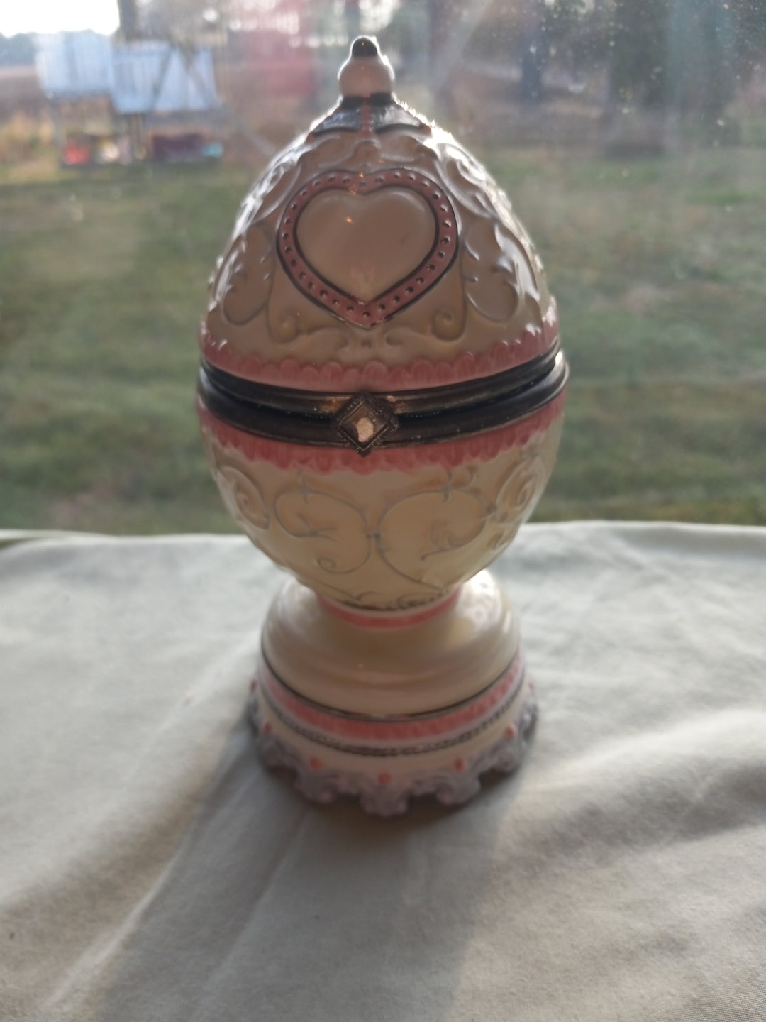Vintage Sankyo Music Box Egg Shaped Plays Lara's Theme While Doves Spin ...