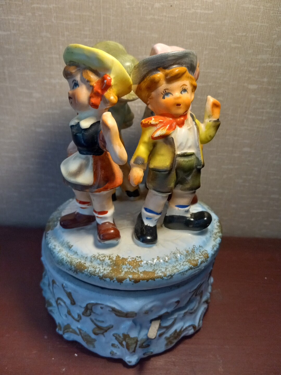 Vintage Hummel Musical Figurine Plays London Bridge - Etsy