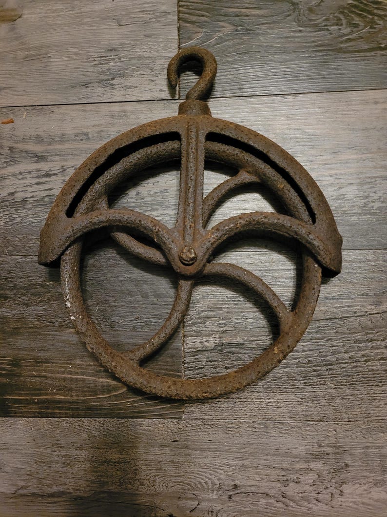 1800's Farm, Loft, Well Pulley With 9 Inch Wheel (see Pictures for ...