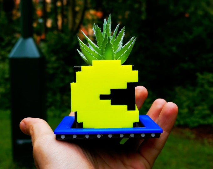 Retro gaming-inspired products by RetroGamingCentre on Etsy