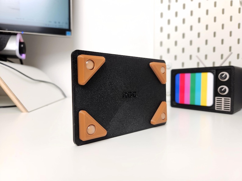80's Retro CRT TV Flower Pot & Desk Organizer – Customizable Screen! - Etsy