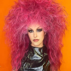 Queue Jump Buy With A Wig - Etsy Canada