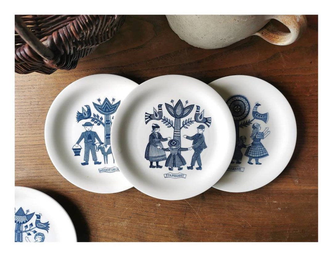 Vintage Royal Sphinx Plate: Blue & White Dutch Folk Art Decor - Etsy UK