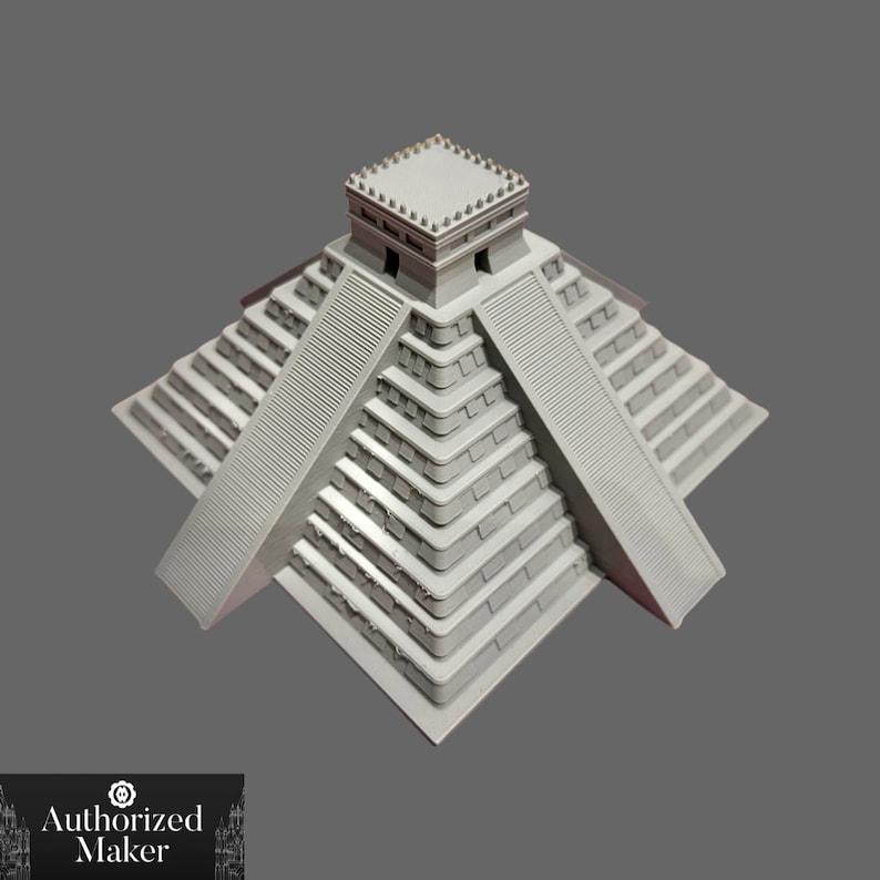 Pyramid of Kukulkan / El Castillo (reconstruction) - Chichén-itzá ...