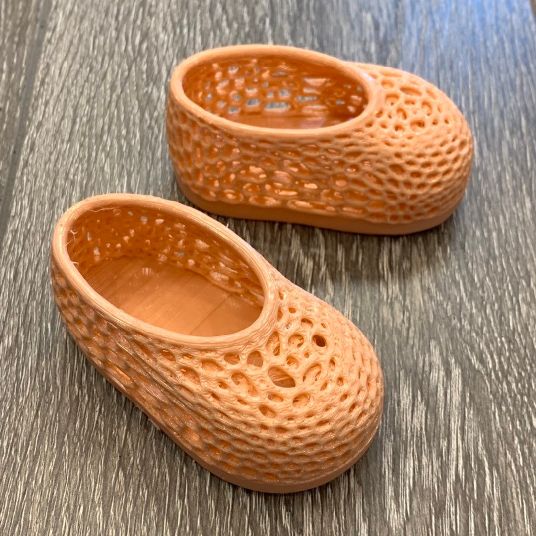 STOMPZ: Custom 3D Printed Flexible Breathable Clogs for Baby Feet ...