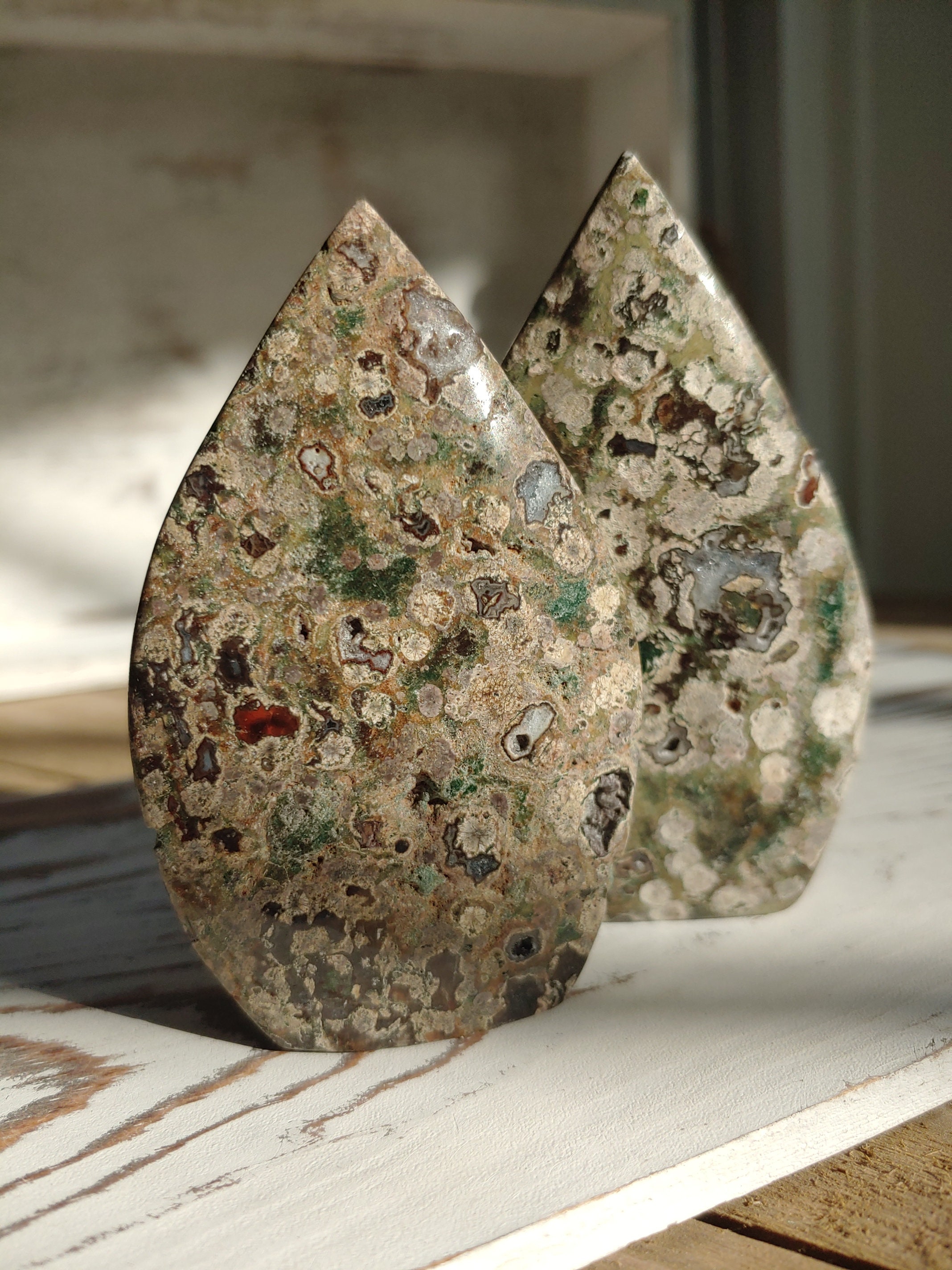 Rainforest Jasper Flame, Quartz Crystal Druzy Cave. Deep Earth Color ...