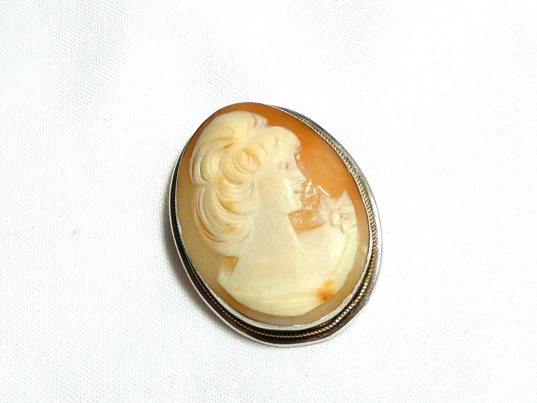 VINTAGE 800 Stamped Silver & Oval Cream/nude Real Shell Cameo BROOCH ...