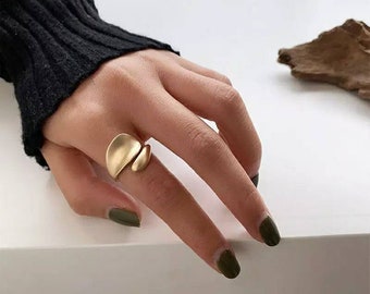 Gold Circle Ring | Etsy