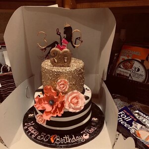 Topper Sitting Girl With Makeup Bag | Custom Colors | Any Age | Topper ...